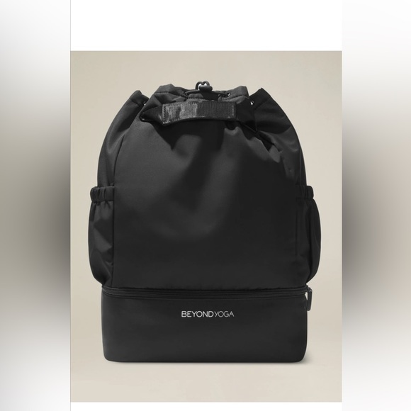 Beyond Yoga | Bags | Nwt Beyond Yoga Black Convertible Gym Backpack ...